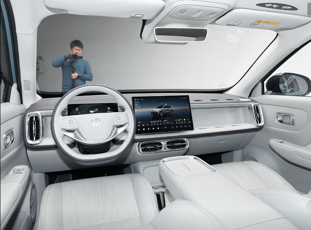 半价“理想” 零跑B10预售10.98万起，配8295+激光雷达！卷翻一众友商_搜狐汽车_搜狐网