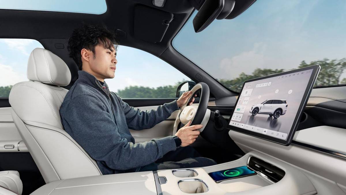 压力给到了宋PLUS!长安启源Q07预订13.98万元起,配置拉满价格更香_搜狐汽车_搜狐网