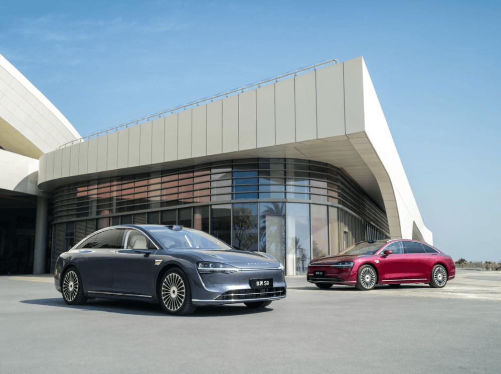 享界S9增程版动态首测，以科技豪华挑战BBA地位_搜狐汽车_搜狐网