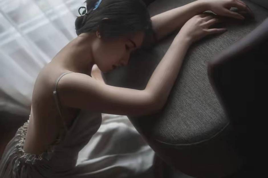 女人放不下前任，不是因为爱，而是这3个原因_情感_未来_价值