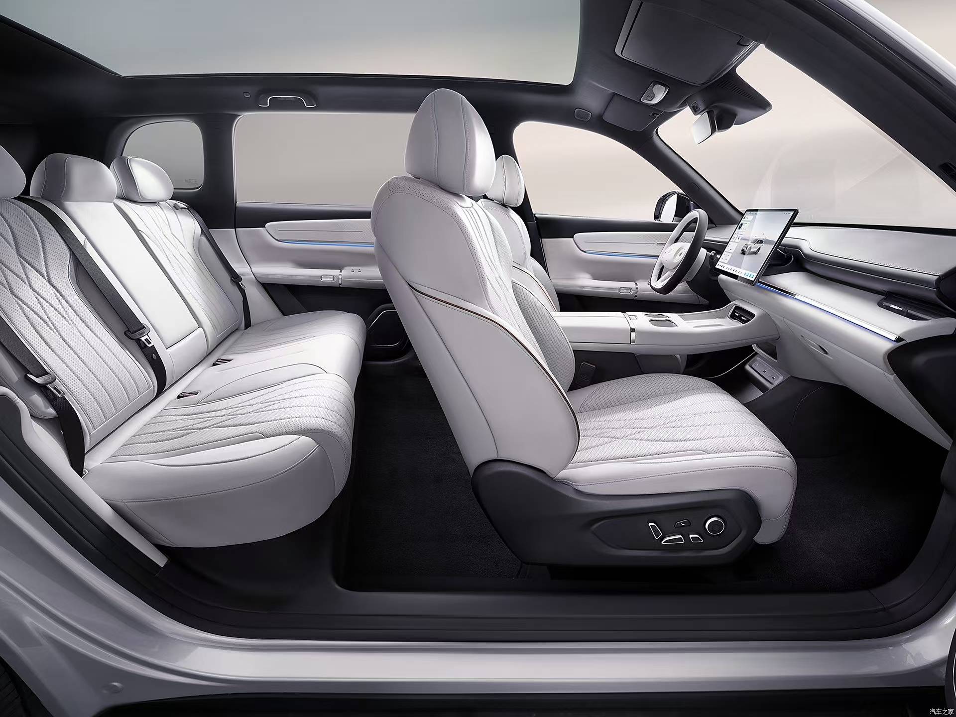 长安启源Q07 145尊耀型/尊荣型上市，配置升级，依然是12.98万起售_搜狐汽车_搜狐网