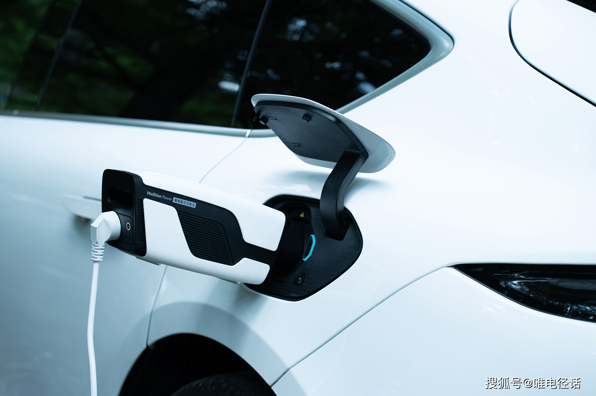 蔚来25款ES6/EC6到底要不要选“交流充放电套装”？蔚来之前的老车型能用这个转换头实现外放电吗？_搜狐汽车_搜狐网