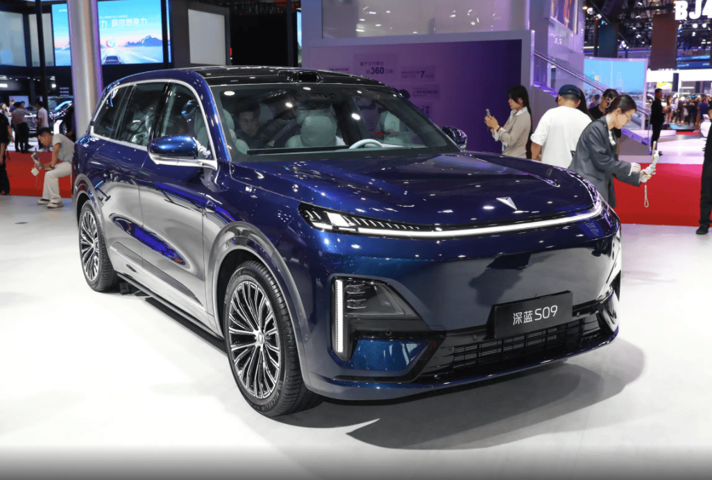 补后20.49万起，配置相当+华为乾崑ADS 3.0，深蓝S09与理想L9该如何选_搜狐汽车_搜狐网