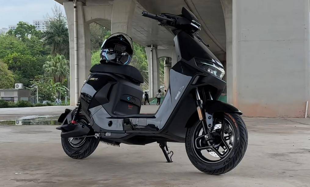 新国标电自也越级？九号电动Mz 110巅峰续航+智驾有点猛_搜狐汽车_搜狐网