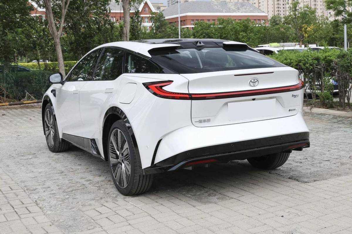 合资开始发力了？丰田bZ5售12.98万起，高配630km续航+激光雷达_搜狐汽车_搜狐网