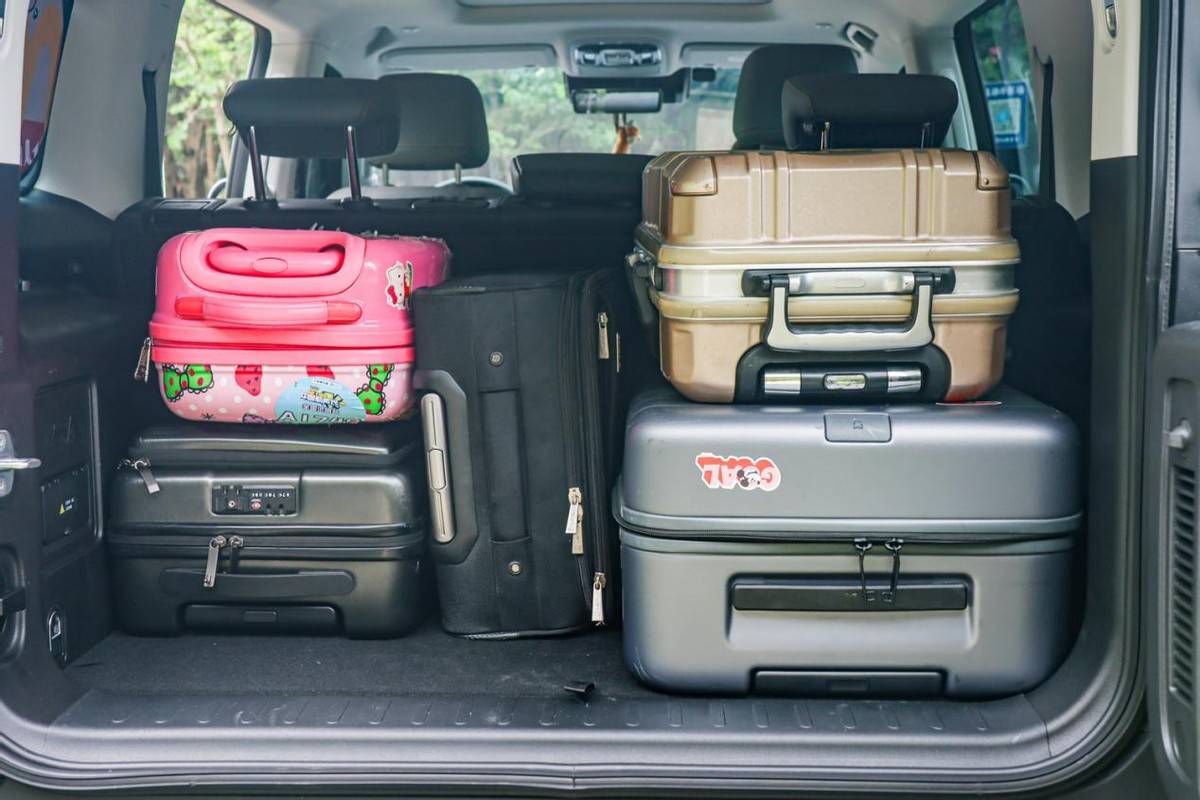 20万预算买方盒子，深蓝G318无忧穿越版和BJ40增程，谁更好？_搜狐汽车_搜狐网