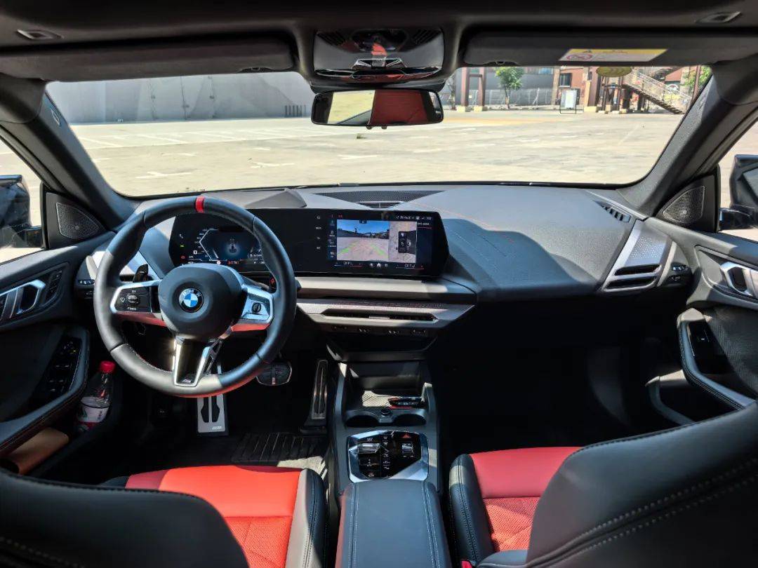 深度试驾宝马M235L！外观抢眼、性能优异、空间够用，但有个缺点_搜狐汽车_搜狐网