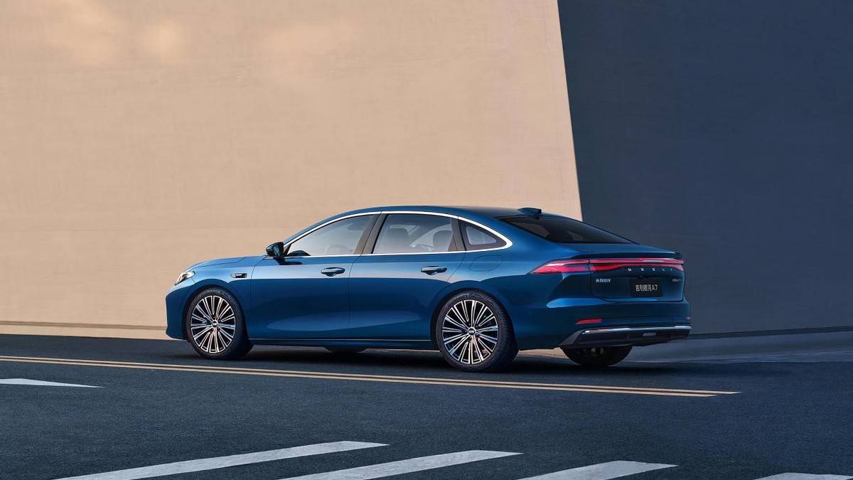 2L油跨省！银河A7把家轿续航卷到2100km，你就说行不行吧_搜狐汽车_搜狐网