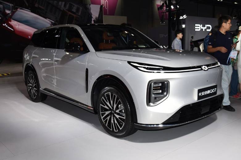 插混SUV硬碰硬，比亚迪宋L DM-i对比长安启源Q07_搜狐汽车_搜狐网