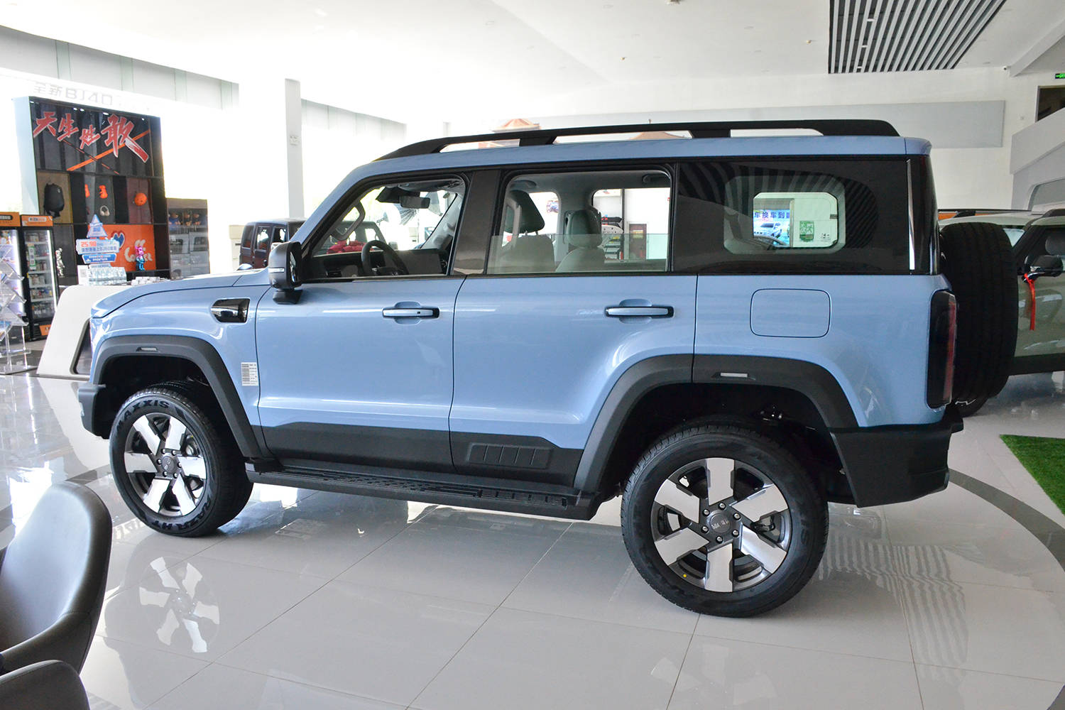 指导价14.99万起/焕新价12.69万起 北京越野BJ40燃油上市_搜狐汽车_搜狐网