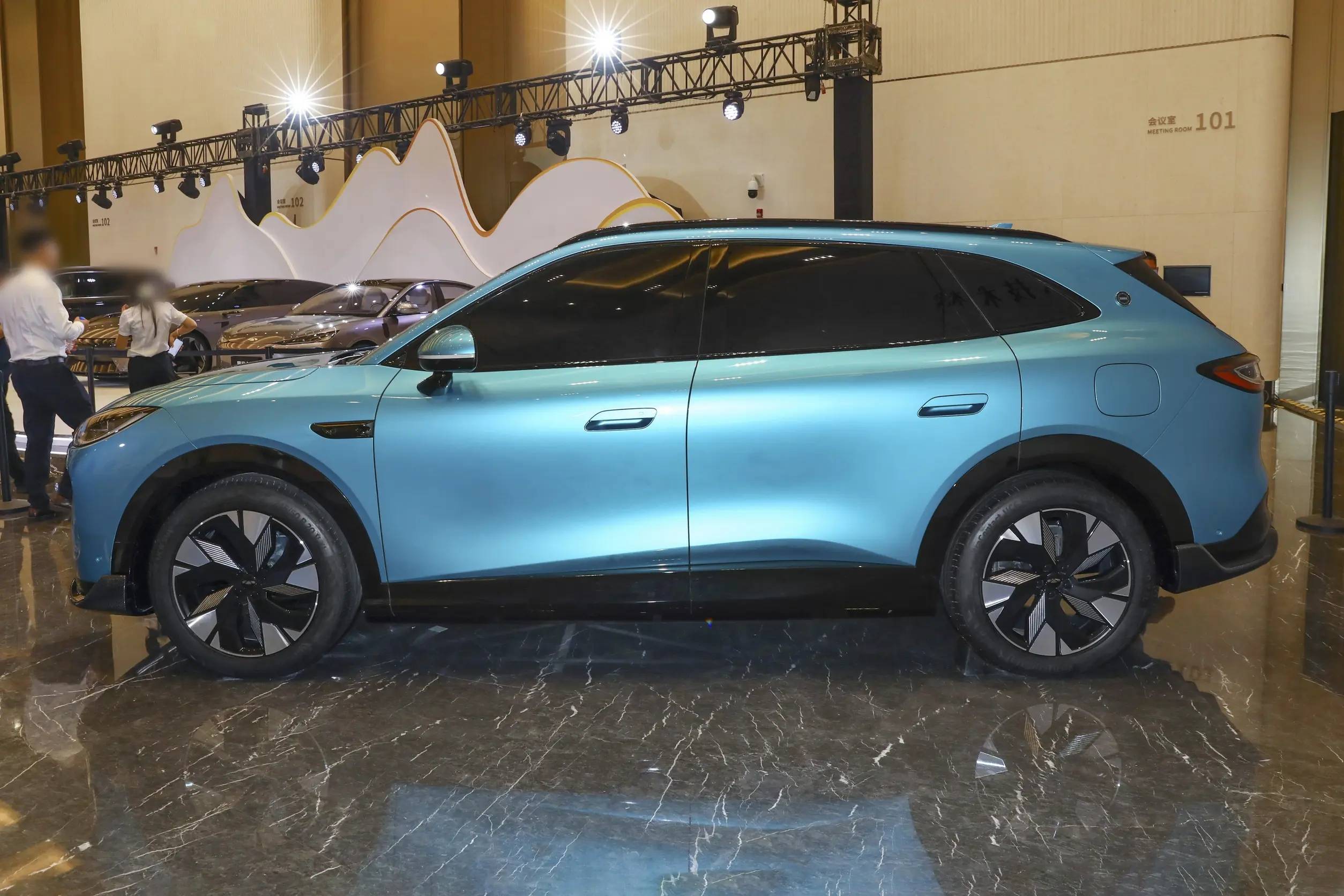 2025款“风云E06”亮相，号称“最美奇瑞SUV”，这回能成爆款？_搜狐汽车_搜狐网