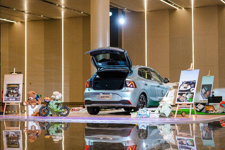 全新MG4预售登场：OPPO智行+半固态电池，10万级纯电车的"破局者"_搜狐汽车_搜狐网