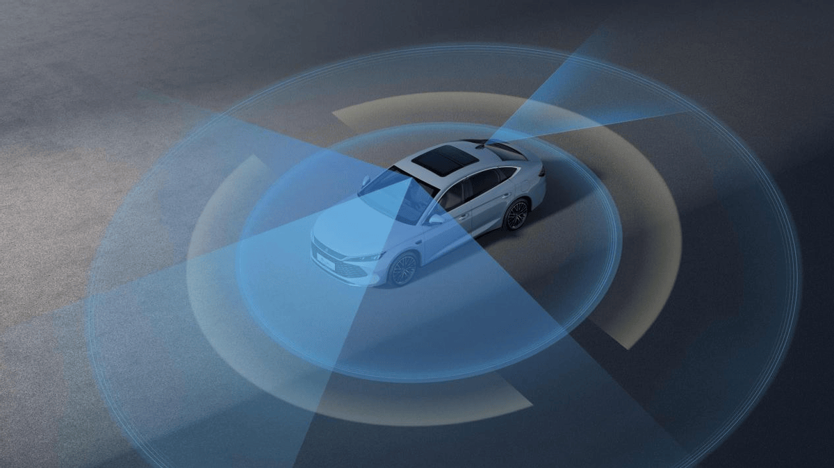 秦L DM-i亏电油耗2.6L 比亚迪再树插混技术新标杆_搜狐汽车_搜狐网