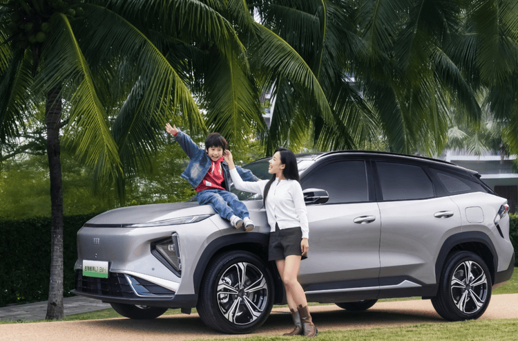 11.18万起的银河L7 EM-i，能否撼动宋Pro DM-i？_搜狐汽车_搜狐网