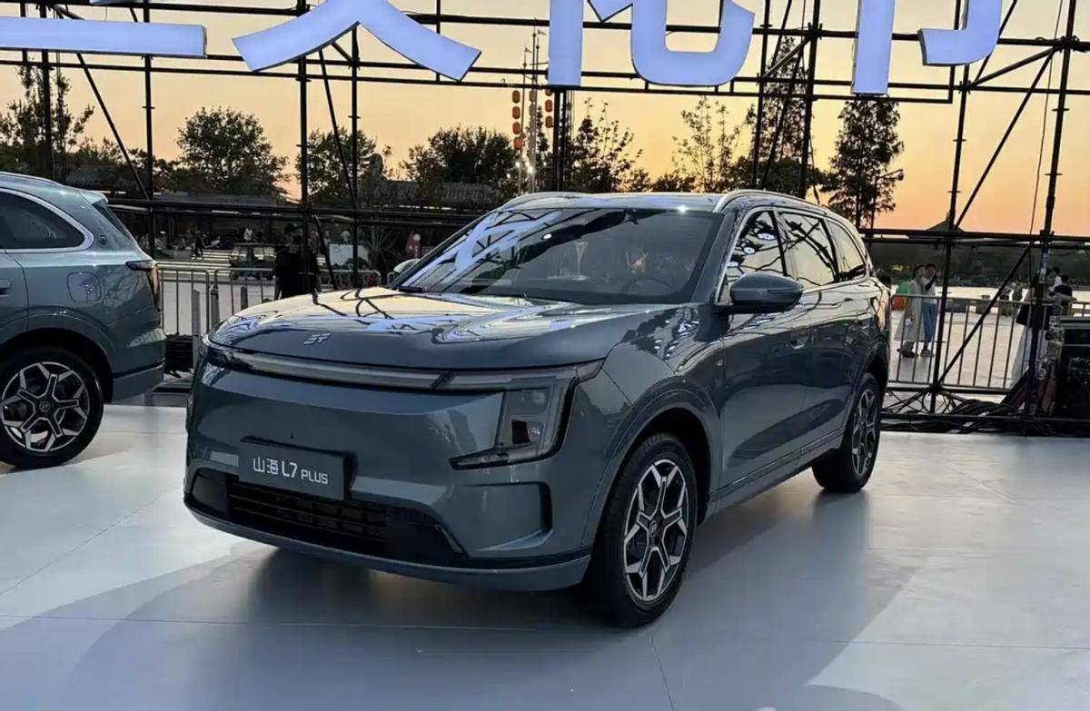 捷途山海L7PLUS预售12.99万起，又一款“致敬”理想_搜狐汽车_搜狐网