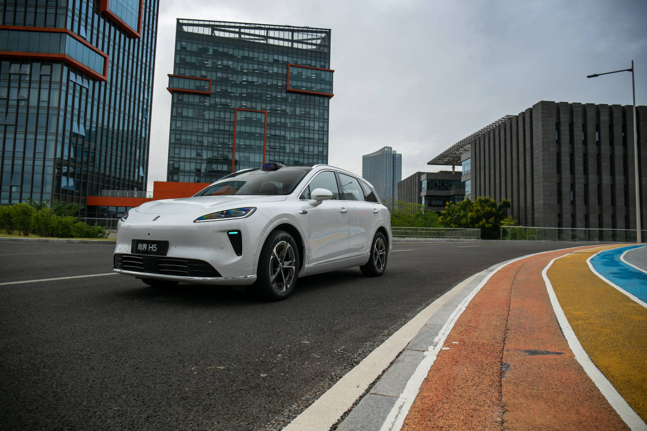 尚界H5纯电Max版全面评测：智驾满配不意外，底盘质感对标Q5L_搜狐汽车_搜狐网