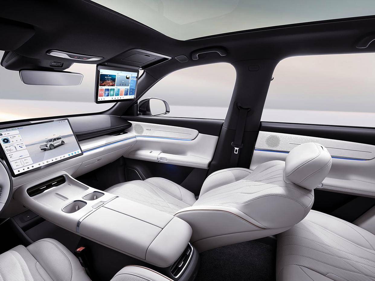 长安启源Q07对比比亚迪宋L DM-i：预算15万买SUV，到底是选“智驾新秀”还是“油电老炮”？