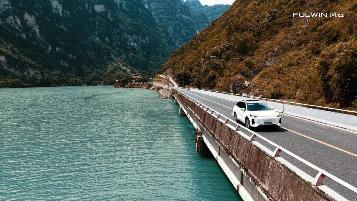 10-15万怎么选豪华电混SUV？风云T9给你完美答案_搜狐汽车_搜狐网