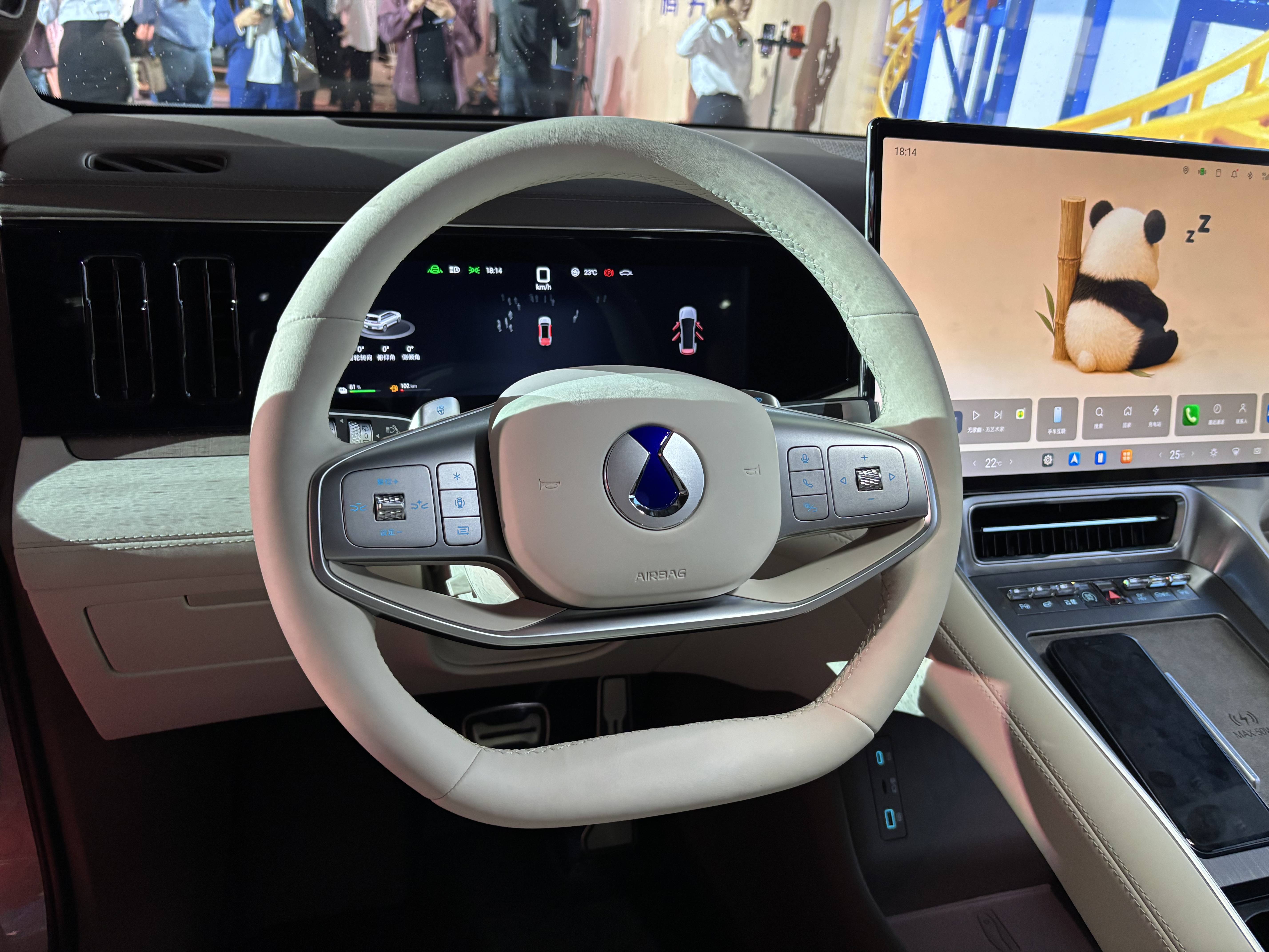 起售价不到30万，大六座SUV实力派，腾势N8L开撕问界M8胜算大吗?_搜狐汽车_搜狐网