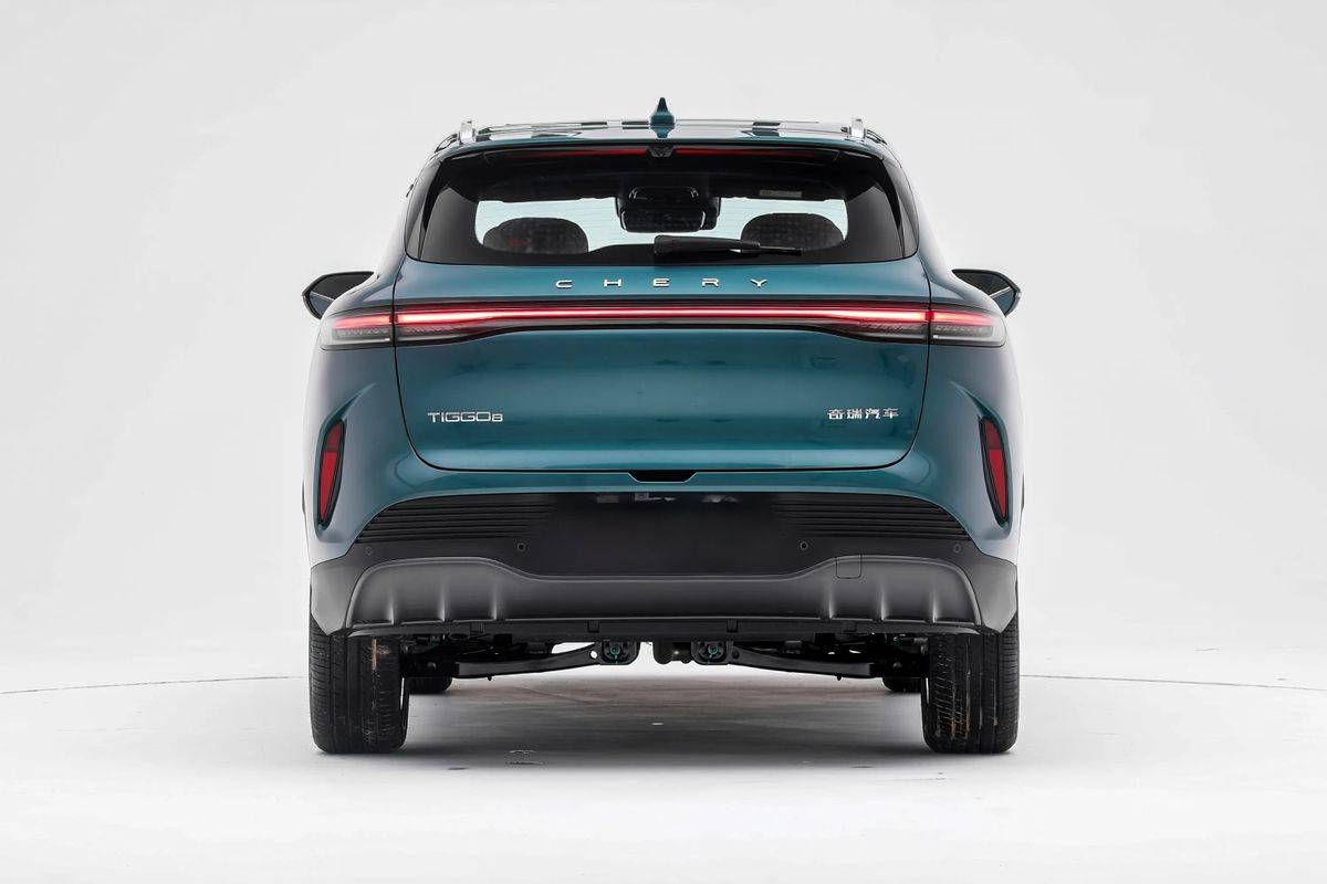 10.59万起！第五代瑞虎8开启预售，双前脸设计+2825mm轴距_搜狐汽车_搜狐网