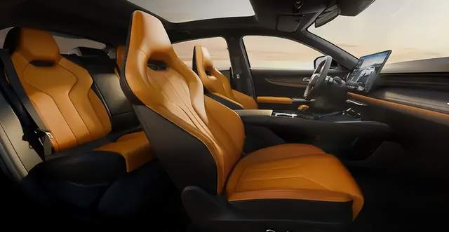 十万级新卷王！2025款长安UNI-V上市，叫板奥迪A7！_搜狐汽车_搜狐网