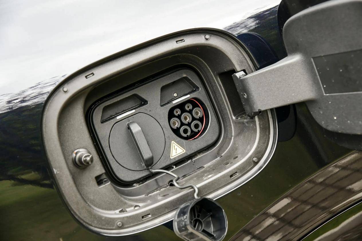 新款宋L纯电续航升至200km，遇上价格重叠的长安启源Q07，选谁？_搜狐汽车_搜狐网