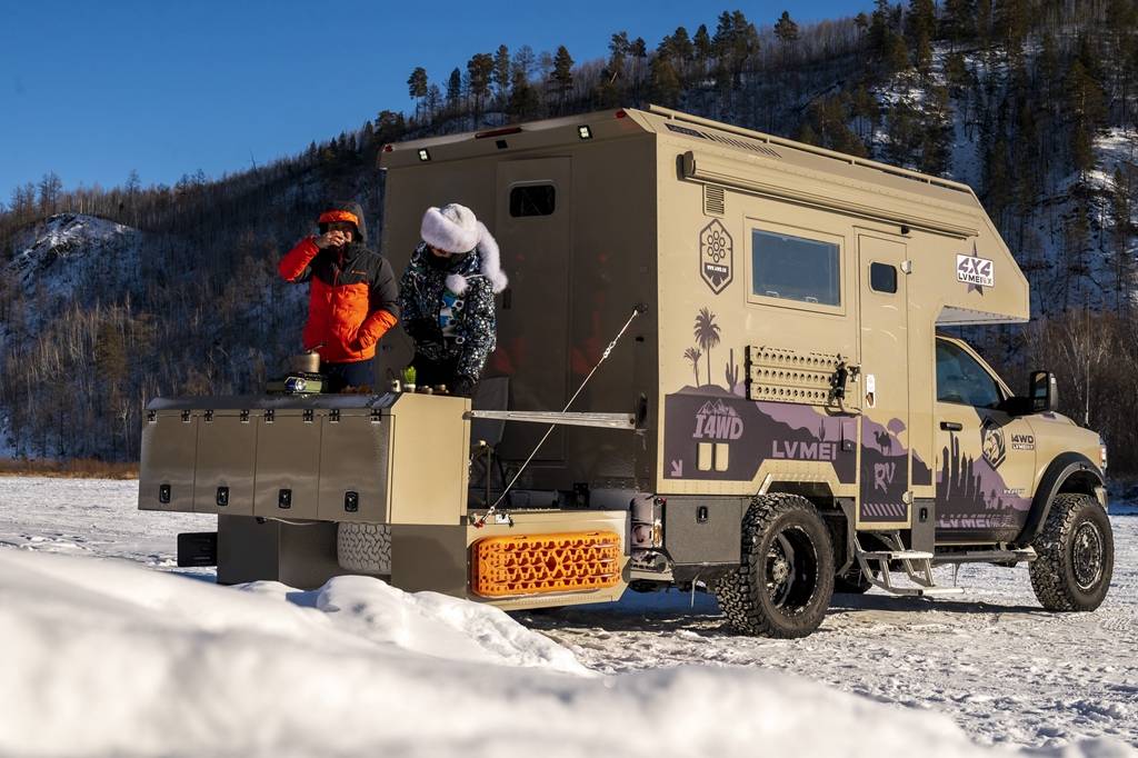3.9-3.11上海房车展旅美灵域5500N四驱越野房车舒适与自由兼顾_搜狐汽车_搜狐网