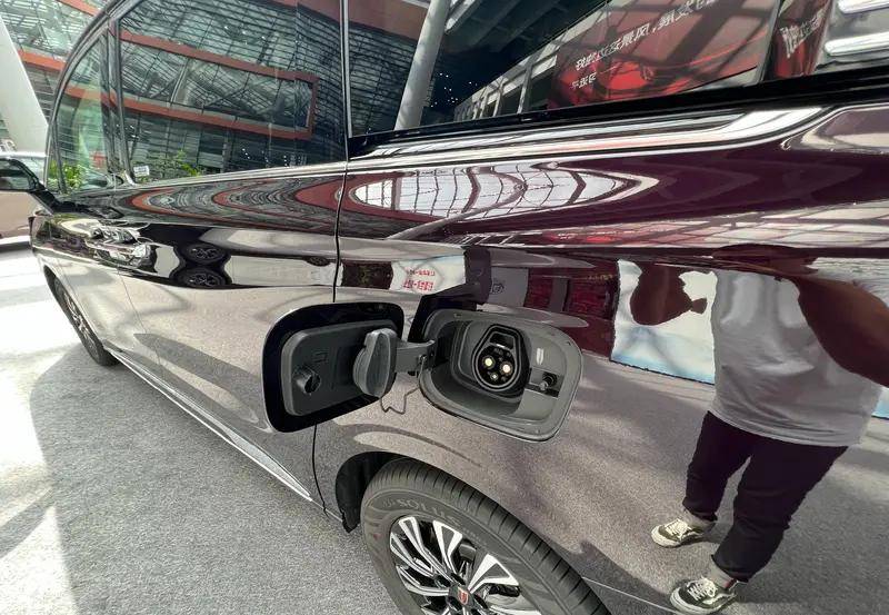 竞争腾势D9 DM-i，红旗HQ9 PHEV预售价36万元起，北京车展上市_搜狐汽车_搜狐网