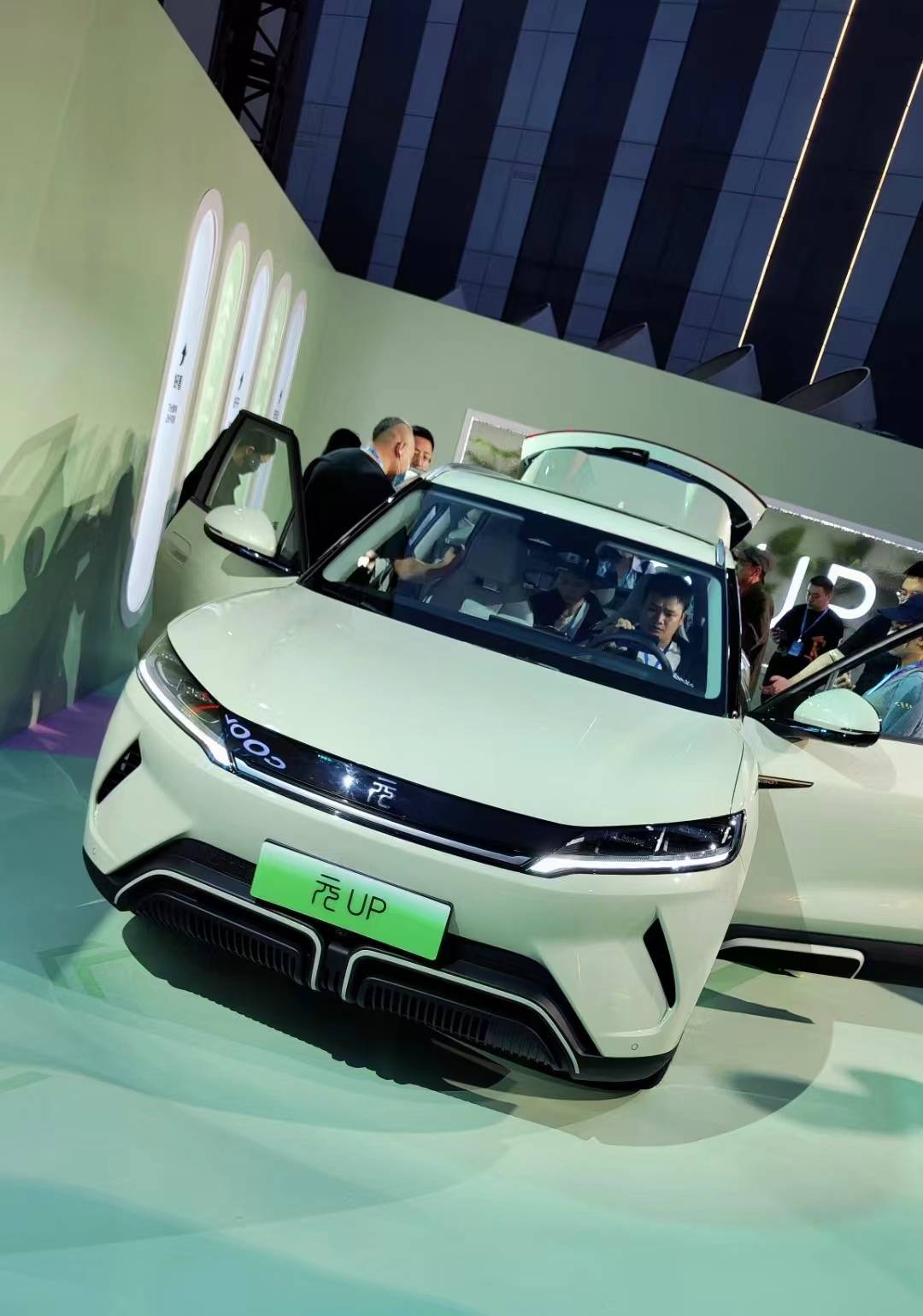 遥遥领先！比亚迪元UP，周销量day day up，A0级SUV新王者开驶UP_搜狐汽车_搜狐网