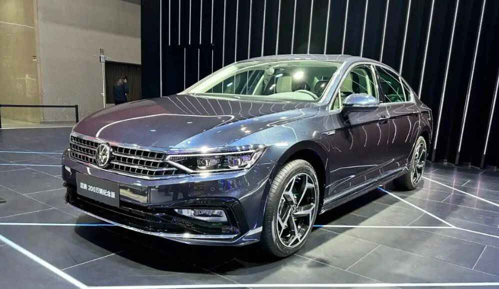 庆祝里程碑：深度解读大众迈腾200万辆纪念版280TSI DSG领先型_搜狐汽车_搜狐网