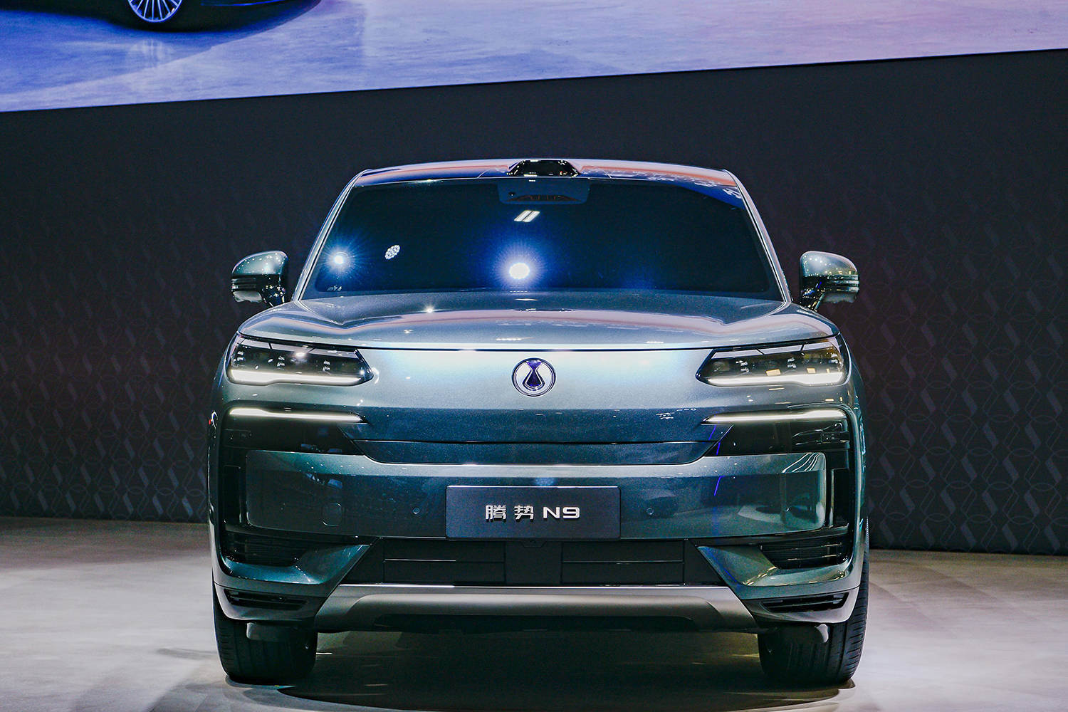 2024广州车展新看点：腾势N9旗舰SUV亮相，插混纯电双动力选择_搜狐汽车_搜狐网