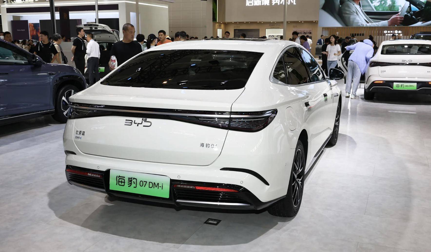 深蓝L07与海豹07 DMi大比拼：增程与插混，哪款更懂你的心？_搜狐汽车_搜狐网