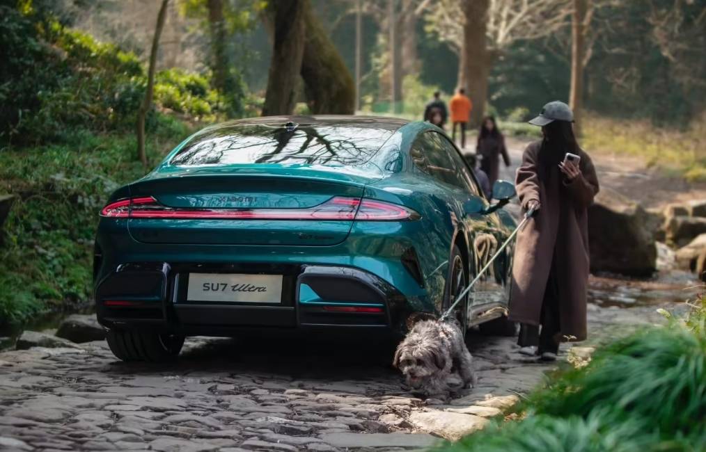 将于2月27日上市 小米SU7 Ultra绿车色官图发布_搜狐汽车_搜狐网