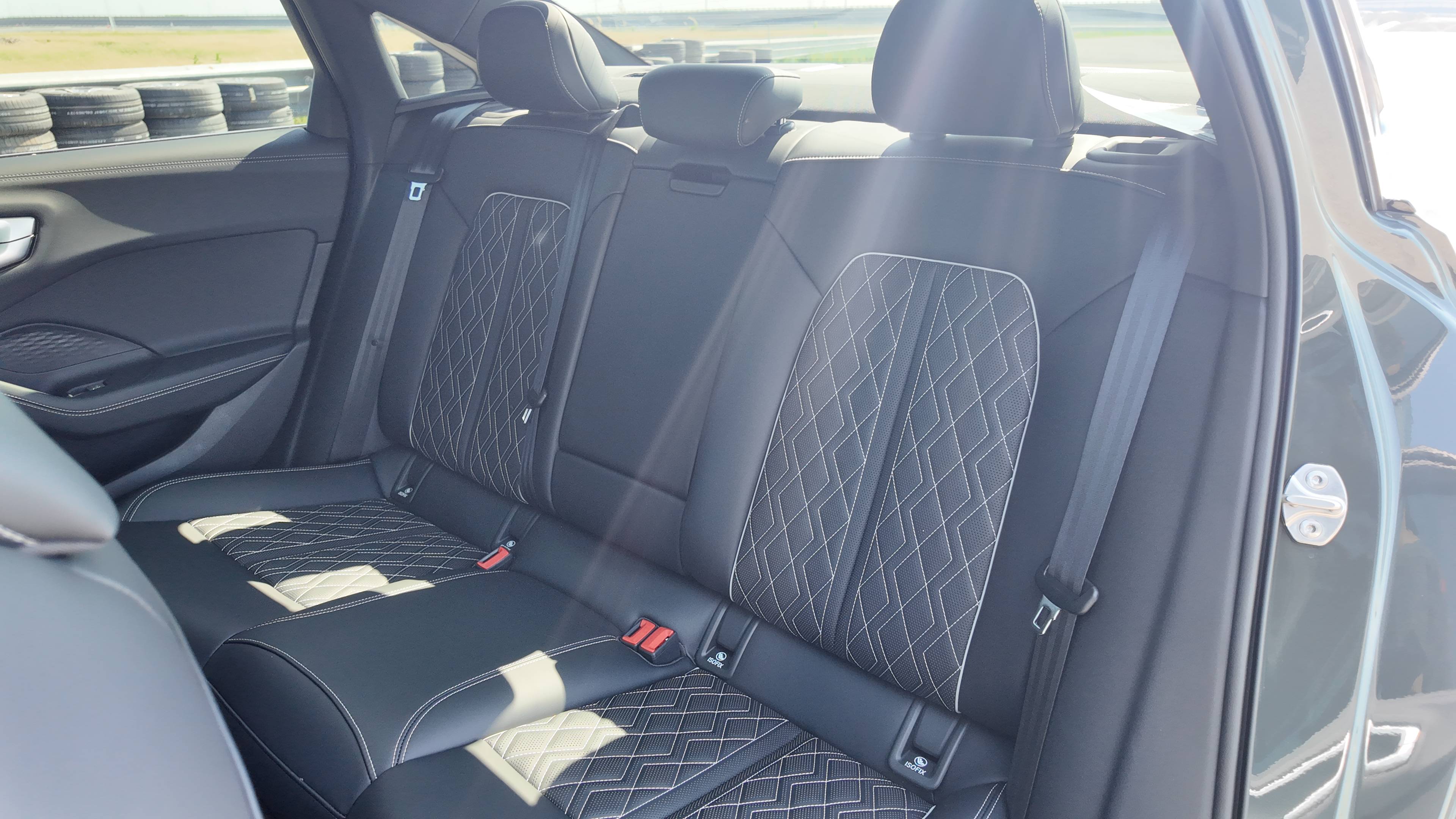 全新PPC平台/五代EA888加身 试驾一汽奥迪A5L_搜狐汽车_搜狐网