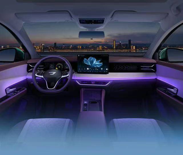 全新中型SUV！捷达VS8预售提车价9.9万元起，大众MQB EVO平台打造