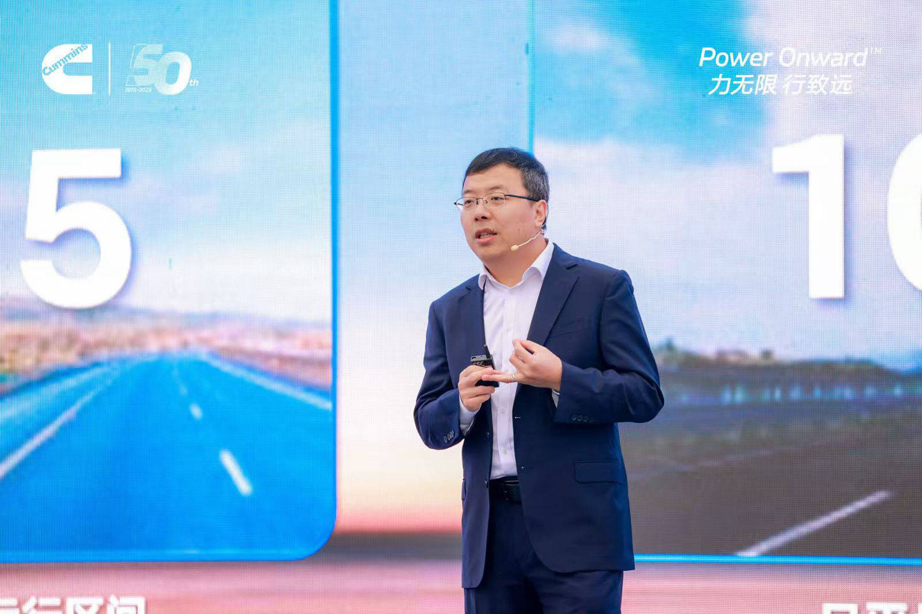 最大功率720马力 整车综合节气6% 康明斯16N天然气动力发布_搜狐汽车_搜狐网