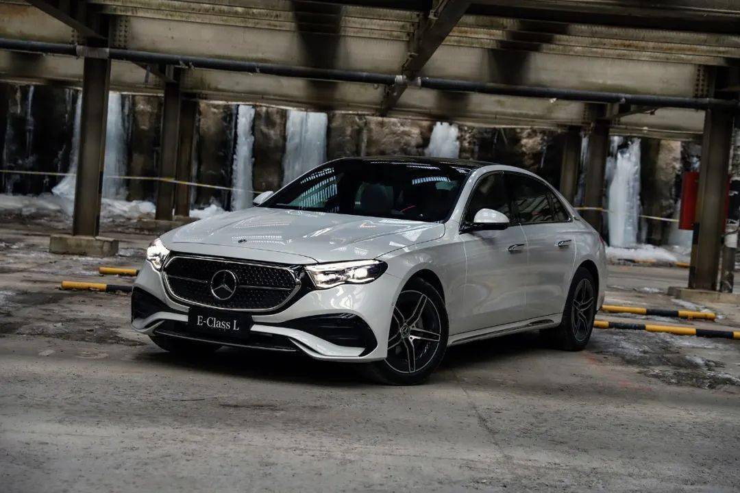 2.0T+9AT+6秒多破百！摩登内饰不输S级！开它返乡全家风光！_搜狐汽车_搜狐网