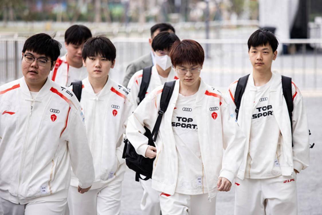 LOL：TES苦吞亚军，阿水与Tian连续第五次决赛失利_选手_knight_生涯