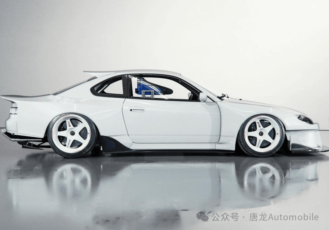 【改装图鉴】经典Nissan S15设计回归带入了全新的视觉领域，赋予了这款车更多的现代感和未来感。_搜狐汽车_搜狐网