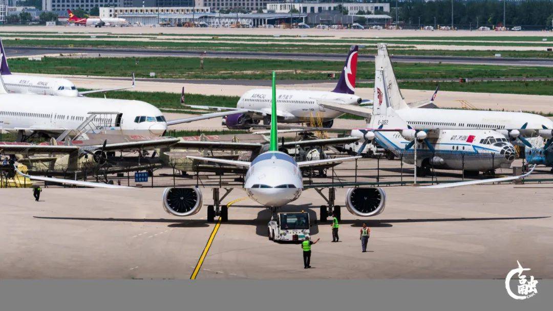 投票！这些关于C919的照片和背后故事，哪个是你心中的最佳？_见证_飞机_巡展