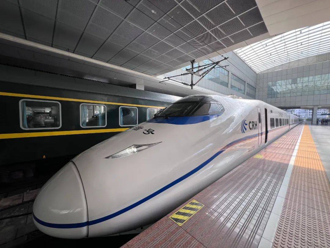 今日首发！长三角超级环线高铁列车来了_上海_旅客_虹桥