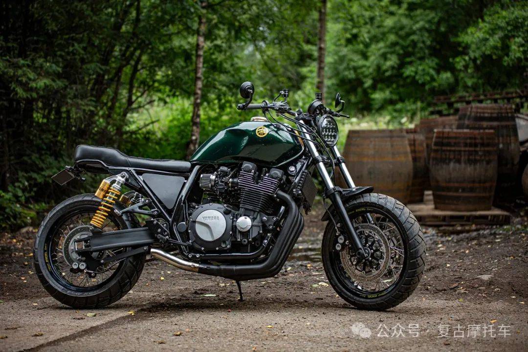 没什么亮点，却仍然很好 Yamaha XJR1300 | 每日一车
