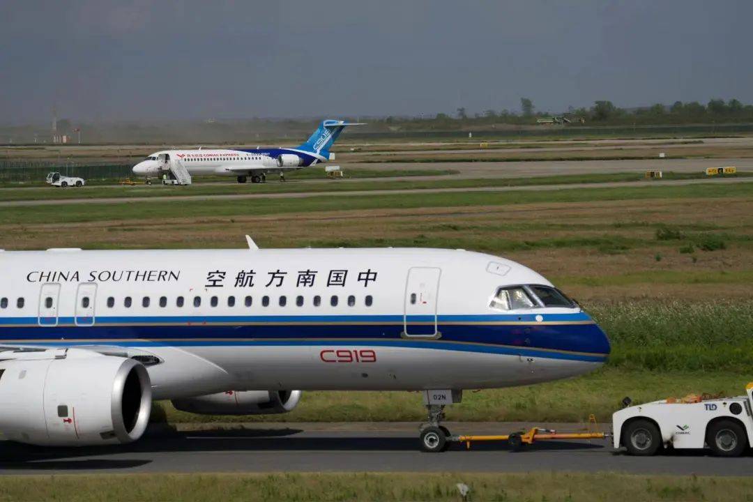 多图 | C909来了！_商飞_网友_该飞机