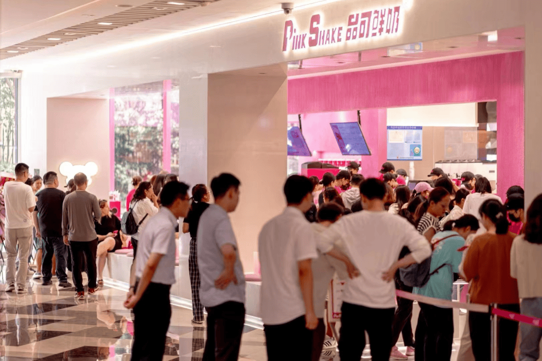 上海CP静安，南京西路「千亿商圈」的「新生」商业力 | iziRetail热点_客群_空间_定位