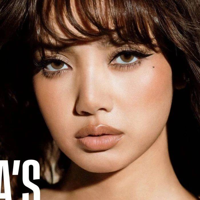LISA 登上美国《Billboard》杂志，眼神又呆滞了！_The_音乐_封面