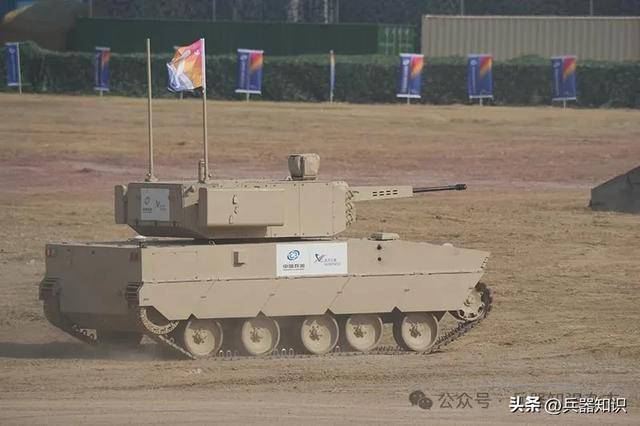 2024航展地面动态演示 之 VU-T10、VU-T5无人战车、机器狼_轻型_上图_扫雷车