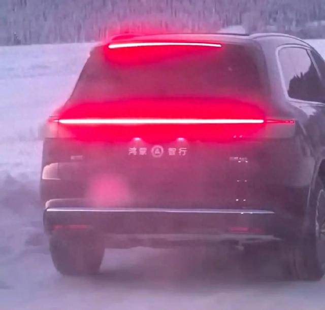 2025年发布！问界全新SUV M8的实车谍照曝光_搜狐汽车_搜狐网