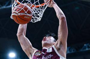 CBA全明星正赛：北区大胜南区 邹雨宸23分获MVP票王徐杰25分_杨瀚森_孙铭徽_双方