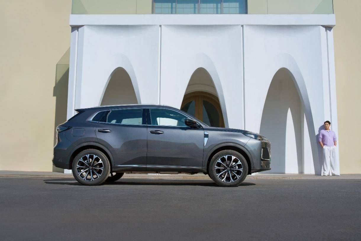 长安CS55PLUS PHEV新车上市，售价10.49万起，权益价仅7.99万起！_搜狐汽车_搜狐网