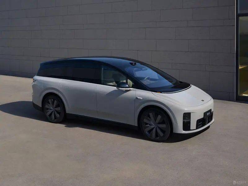 理想首款纯电SUV理想i8内饰谍照曝光！_搜狐汽车_搜狐网